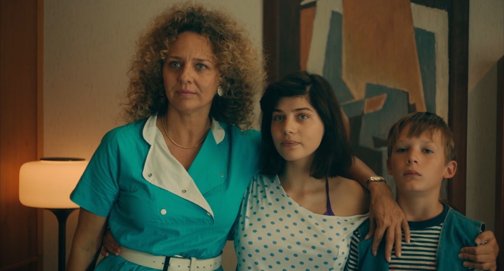 Nyugati nyaralás – kritika | Filmtekercs.hu