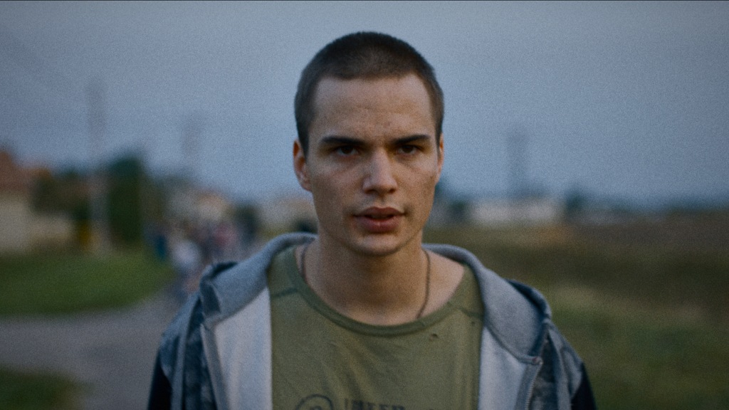 Larry – kritika | magyar film | Vilmányi Benett, Bernáth Szilárd - Filmtekercs.hu