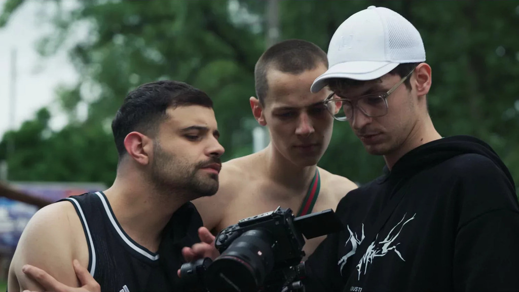 Pogány Induló – Vajon mit mondana anya kritika | sorozat - Filmtekercs.hu